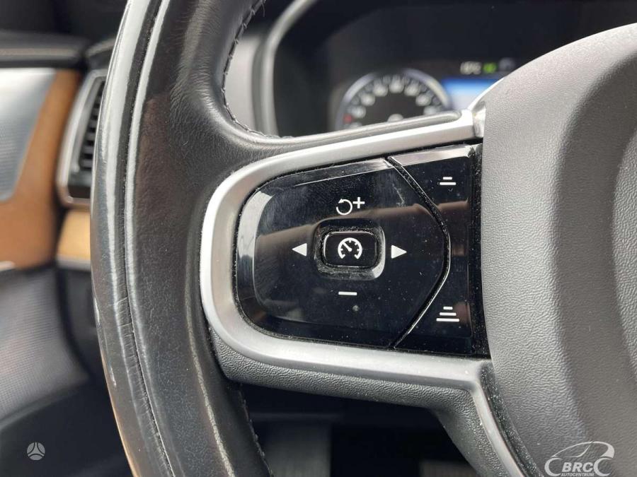 Pelēks Volvo XC90 2018 Klaipėda, ar dzinēja tilpumu 1.97 L un nobraukumu 135 tūkst. km par 23500 €, foto 25 vietnē AUTOMOTO.COM.LV