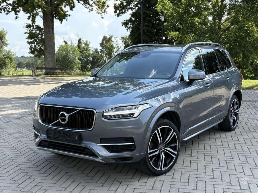 Pelēks Volvo XC90 2018 Kauņa, ar dzinēja tilpumu 1.97 L un nobraukumu 298 tūkst. km par 17200 €, foto 1 vietnē AUTOMOTO.COM.LV
