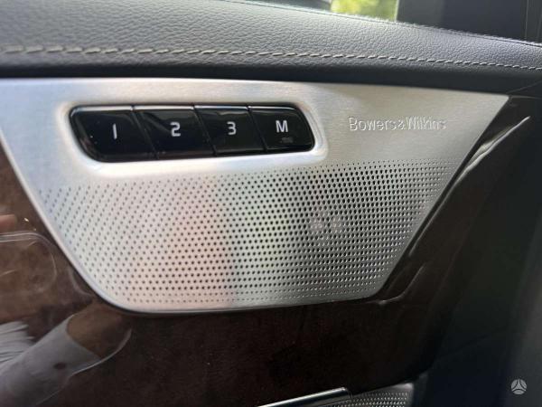 Pelēks Volvo XC90 2018 Kauņa, ar dzinēja tilpumu 1.97 L un nobraukumu 225 tūkst. km par 26500 €, foto 5 vietnē AUTOMOTO.COM.LV
