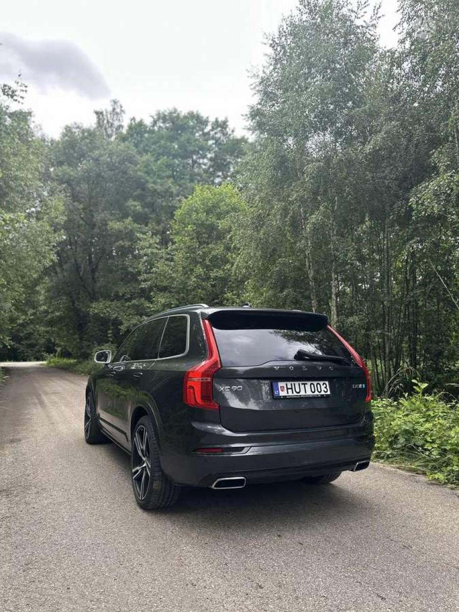 Pelēks Volvo XC90 2018 Lazdijai, ar dzinēja tilpumu 1.97 L un nobraukumu 180 tūkst. km par 27500 €, foto 5 vietnē AUTOMOTO.COM.LV