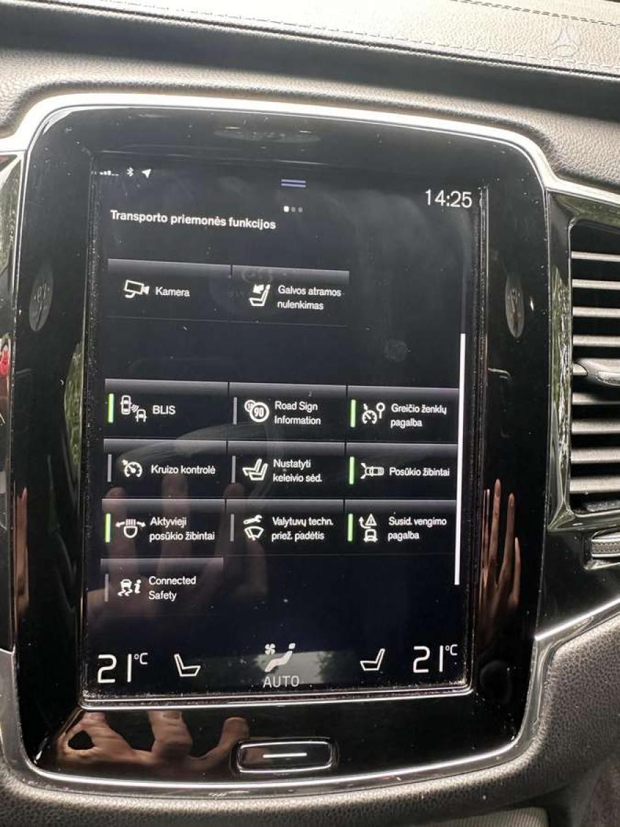 Pelēks Volvo XC90 2018 Lazdijai, ar dzinēja tilpumu 1.97 L un nobraukumu 180 tūkst. km par 27500 €, foto 12 vietnē AUTOMOTO.COM.LV