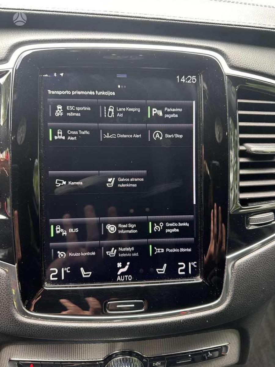 Pelēks Volvo XC90 2018 Lazdijai, ar dzinēja tilpumu 1.97 L un nobraukumu 180 tūkst. km par 27500 €, foto 13 vietnē AUTOMOTO.COM.LV