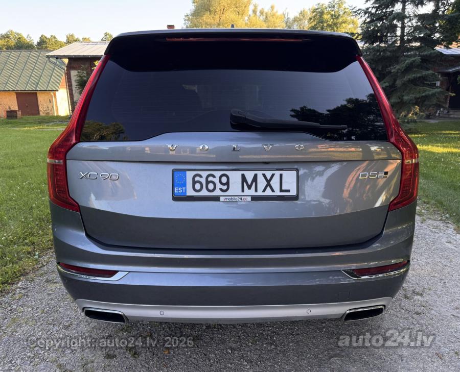 Grey Volvo XC90 2018 in Tallinn, with an engine capacity of 2.00 L and mileage of 199 thousand km for 28500 €, photo 5 on AUTOMOTO.COM.LV