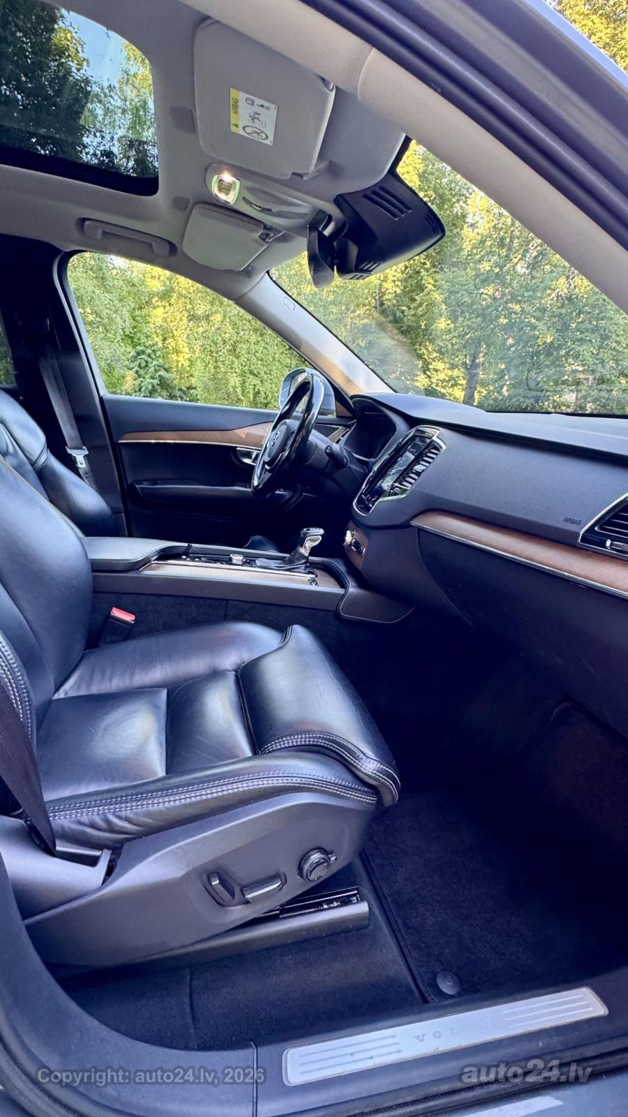 Grey Volvo XC90 2018 in Tallinn, with an engine capacity of 2.00 L and mileage of 199 thousand km for 28500 €, photo 12 on AUTOMOTO.COM.LV