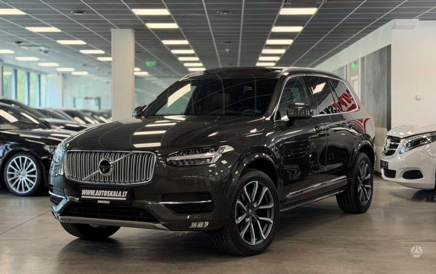 Pelēks Volvo XC90 2018 Klaipėda, ar dzinēja tilpumu 1.97 L un nobraukumu 180 tūkst. km par 28750 €, foto 1 vietnē AUTOMOTO.COM.LV