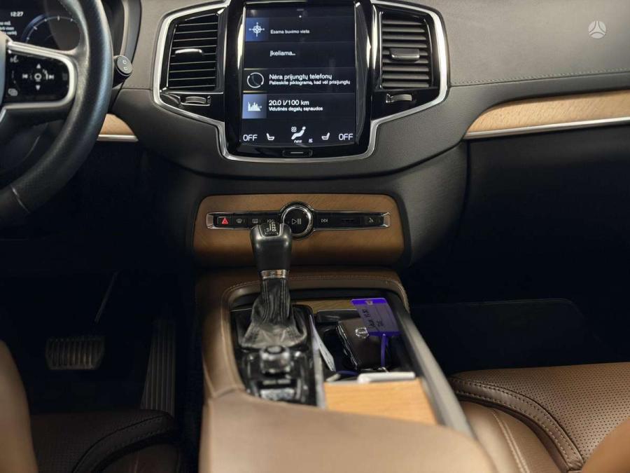 Pelēks Volvo XC90 2018 Klaipėda, ar dzinēja tilpumu 1.97 L un nobraukumu 180 tūkst. km par 28750 €, foto 11 vietnē AUTOMOTO.COM.LV