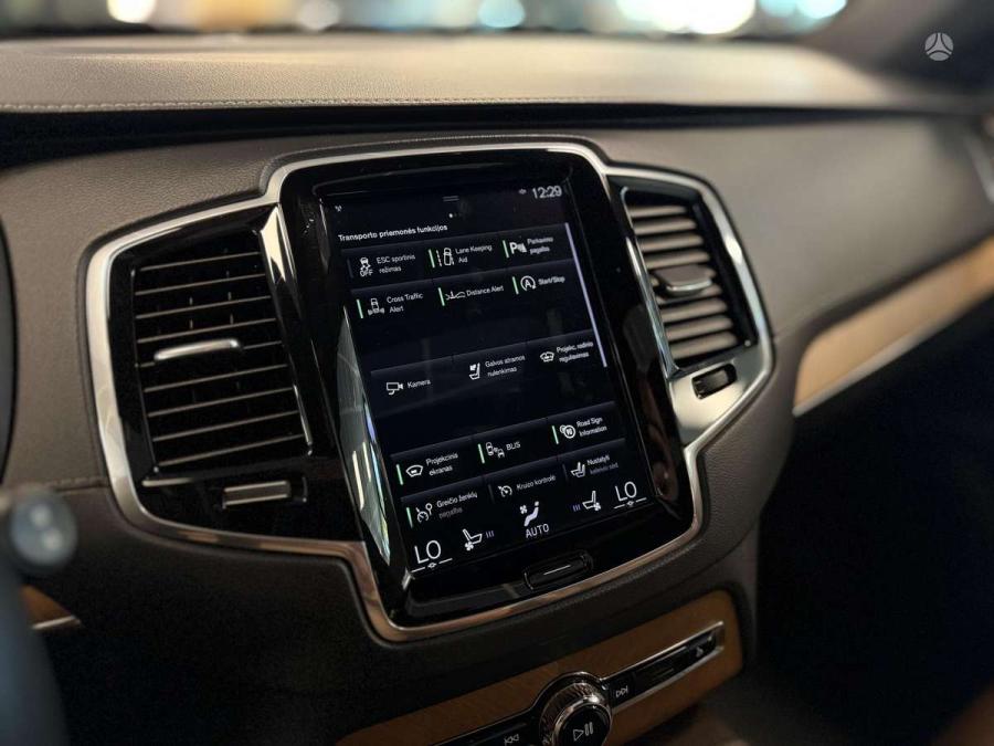 Pelēks Volvo XC90 2018 Klaipėda, ar dzinēja tilpumu 1.97 L un nobraukumu 180 tūkst. km par 28750 €, foto 41 vietnē AUTOMOTO.COM.LV