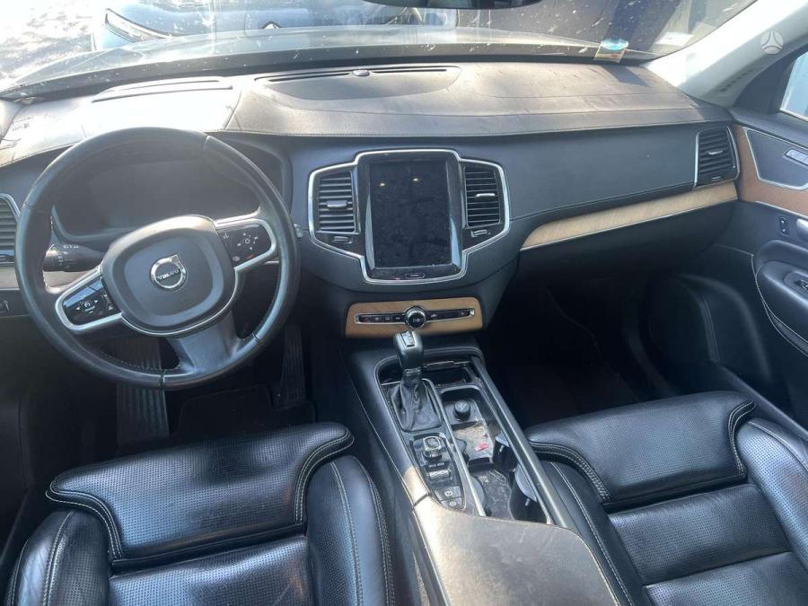 Pelēks Volvo XC90 2018 Tauragė, ar dzinēja tilpumu 1.97 L un nobraukumu 192 tūkst. km par 15700 €, foto 9 vietnē AUTOMOTO.COM.LV
