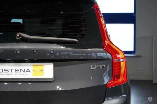 Grey Volvo XC90 2018 in Vilnius, with an engine capacity of 1.97 L and mileage of 225 thousand km for 23900 €, photo 7 on AUTOMOTO.COM.LV