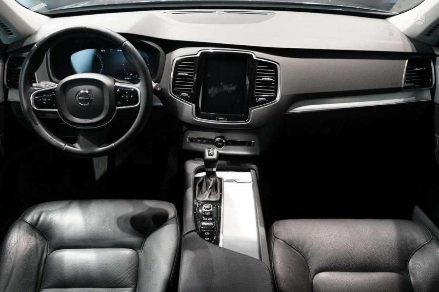 Grey Volvo XC90 2018 in Vilnius, with an engine capacity of 1.97 L and mileage of 225 thousand km for 23900 €, photo 10 on AUTOMOTO.COM.LV