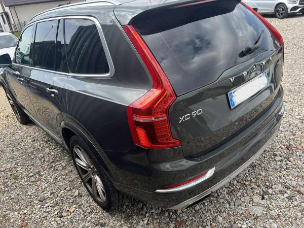 Grey Volvo XC90 2018 in Taurage, with an engine capacity of 1.97 L and mileage of 192 thousand km for 14900 €, photo 3 on AUTOMOTO.COM.LV