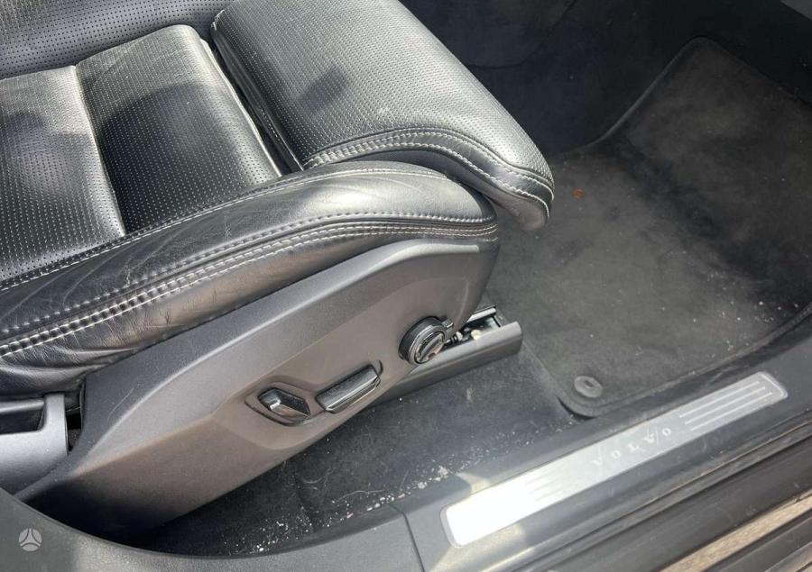 Pelēks Volvo XC90 2018 Tauragė, ar dzinēja tilpumu 1.97 L un nobraukumu 192 tūkst. km par 14900 €, foto 10 vietnē AUTOMOTO.COM.LV