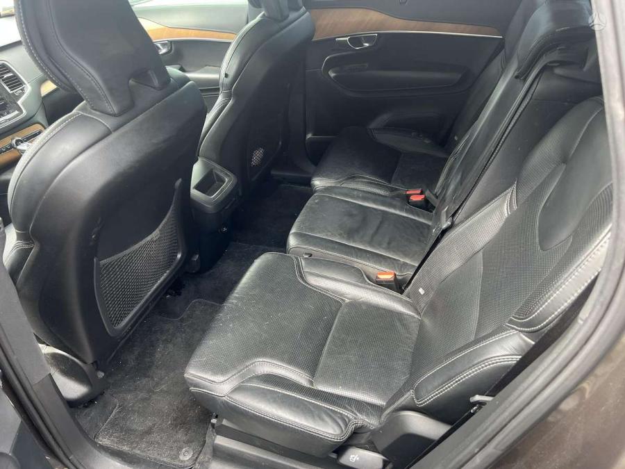 Pelēks Volvo XC90 2018 Tauragė, ar dzinēja tilpumu 1.97 L un nobraukumu 192 tūkst. km par 14900 €, foto 13 vietnē AUTOMOTO.COM.LV