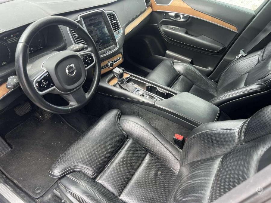 Pelēks Volvo XC90 2018 Tauragė, ar dzinēja tilpumu 1.97 L un nobraukumu 192 tūkst. km par 14900 €, foto 18 vietnē AUTOMOTO.COM.LV