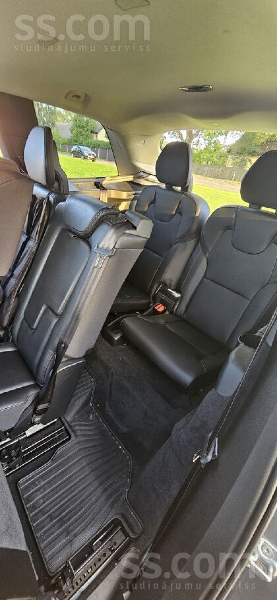 Grey Volvo XC90 2018 in Riga, with an engine capacity of 2.00 L and mileage of 132 thousand km for 27750 €, photo 11 on AUTOMOTO.COM.LV
