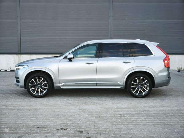 Grey Volvo XC90 2018 in Siauliai, with an engine capacity of 2.00 L and mileage of 242 thousand km for 22800 €, photo 5 on AUTOMOTO.COM.LV