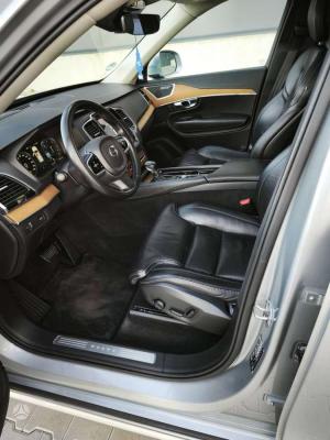 Pelēks Volvo XC90 2018 Šauļi, ar dzinēja tilpumu 2.00 L un nobraukumu 242 tūkst. km par 22800 €, foto 13 vietnē AUTOMOTO.COM.LV