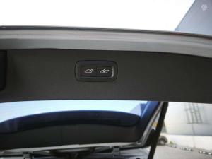 Pelēks Volvo XC90 2018 Šauļi, ar dzinēja tilpumu 2.00 L un nobraukumu 242 tūkst. km par 22800 €, foto 30 vietnē AUTOMOTO.COM.LV