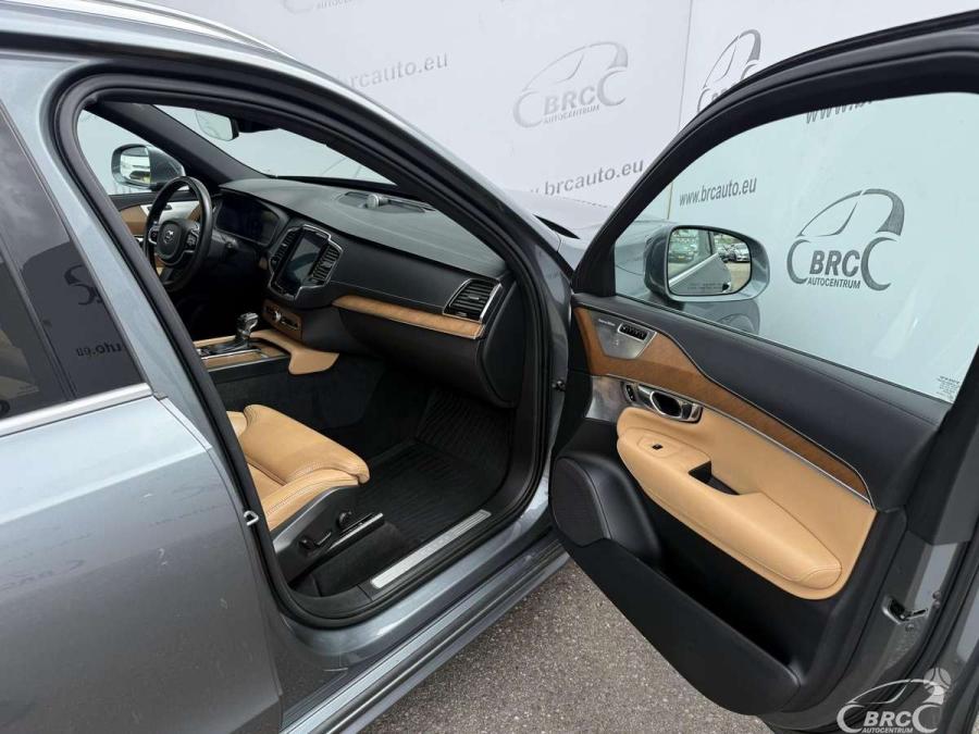 Grey Volvo XC90 2018 in Klaipeda, with an engine capacity of 1.97 L and mileage of 135 thousand km for 22900 €, photo 8 on AUTOMOTO.COM.LV