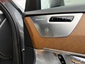 Grey Volvo XC90 2018 in Klaipeda, with an engine capacity of 1.97 L and mileage of 135 thousand km for 22900 €, photo 10 on AUTOMOTO.COM.LV