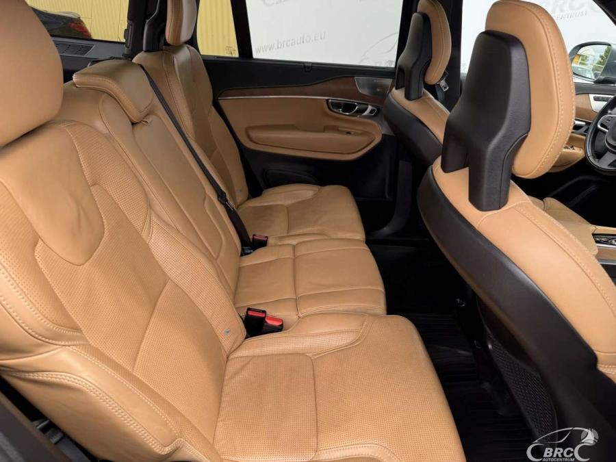 Grey Volvo XC90 2018 in Klaipeda, with an engine capacity of 1.97 L and mileage of 135 thousand km for 22900 €, photo 15 on AUTOMOTO.COM.LV