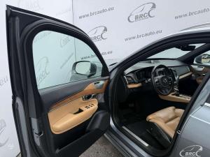 Grey Volvo XC90 2018 in Klaipeda, with an engine capacity of 1.97 L and mileage of 135 thousand km for 22900 €, photo 20 on AUTOMOTO.COM.LV