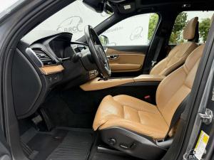 Grey Volvo XC90 2018 in Klaipeda, with an engine capacity of 1.97 L and mileage of 135 thousand km for 22900 €, photo 23 on AUTOMOTO.COM.LV