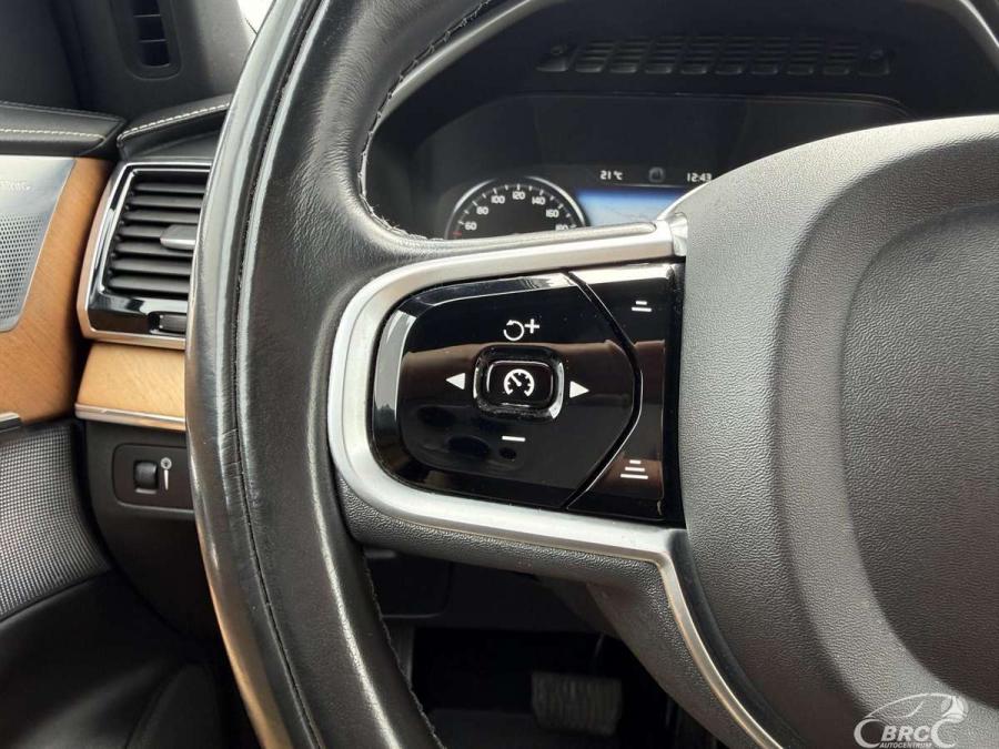 Grey Volvo XC90 2018 in Klaipeda, with an engine capacity of 1.97 L and mileage of 135 thousand km for 22900 €, photo 26 on AUTOMOTO.COM.LV
