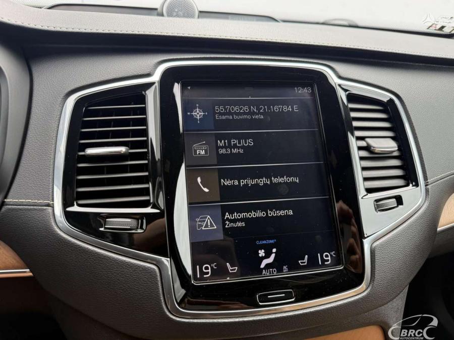 Grey Volvo XC90 2018 in Klaipeda, with an engine capacity of 1.97 L and mileage of 135 thousand km for 22900 €, photo 32 on AUTOMOTO.COM.LV