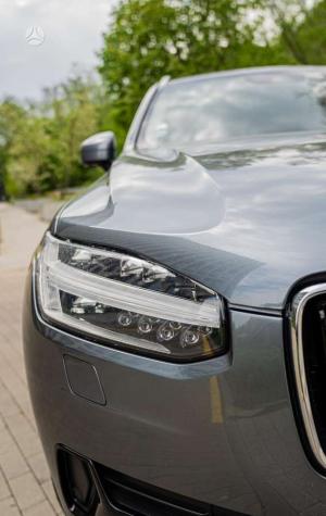 Grey Volvo XC90 2018 in Vilnius, with an engine capacity of 1.97 L and mileage of 146 thousand km for 22000 €, photo 9 on AUTOMOTO.COM.LV