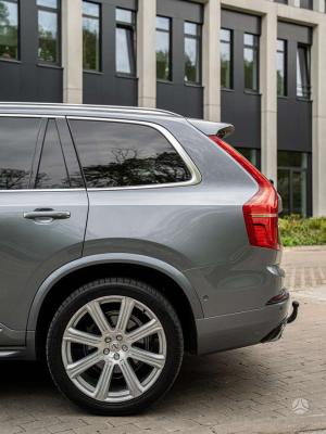 Grey Volvo XC90 2018 in Vilnius, with an engine capacity of 1.97 L and mileage of 146 thousand km for 22000 €, photo 11 on AUTOMOTO.COM.LV