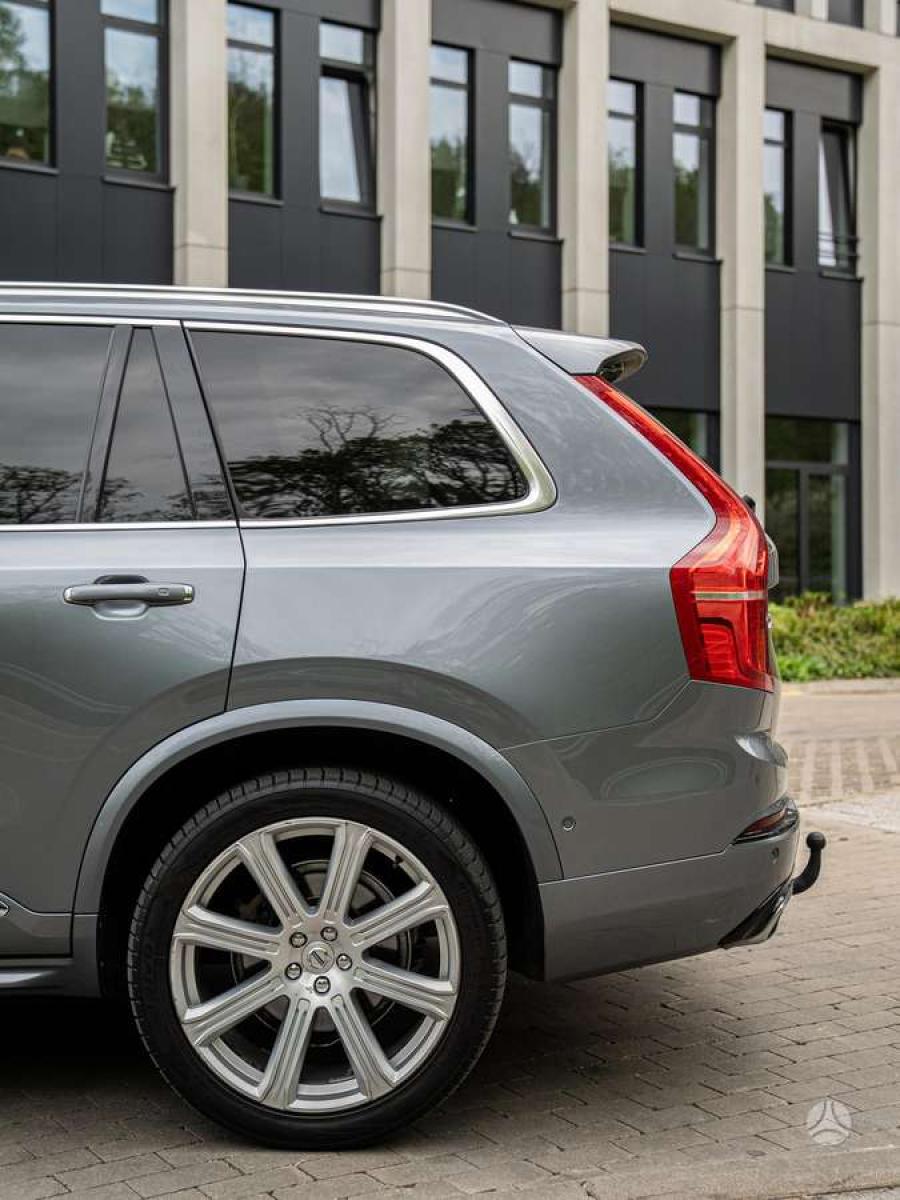 Grey Volvo XC90 2018 in Vilnius, with an engine capacity of 1.97 L and mileage of 146 thousand km for 22000 €, photo 11 on AUTOMOTO.COM.LV