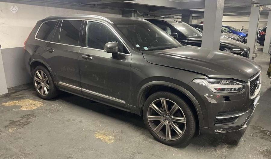 Pelēks Volvo XC90 2018 Tauragė, ar dzinēja tilpumu 1.97 L un nobraukumu 192 tūkst. km par 13600 €, foto 1 vietnē AUTOMOTO.COM.LV