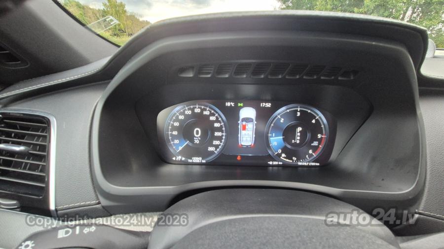 Grey Volvo XC90 2018 in Tallinn, with an engine capacity of 2.00 L and mileage of 190 thousand km for 29000 €, photo 13 on AUTOMOTO.COM.LV