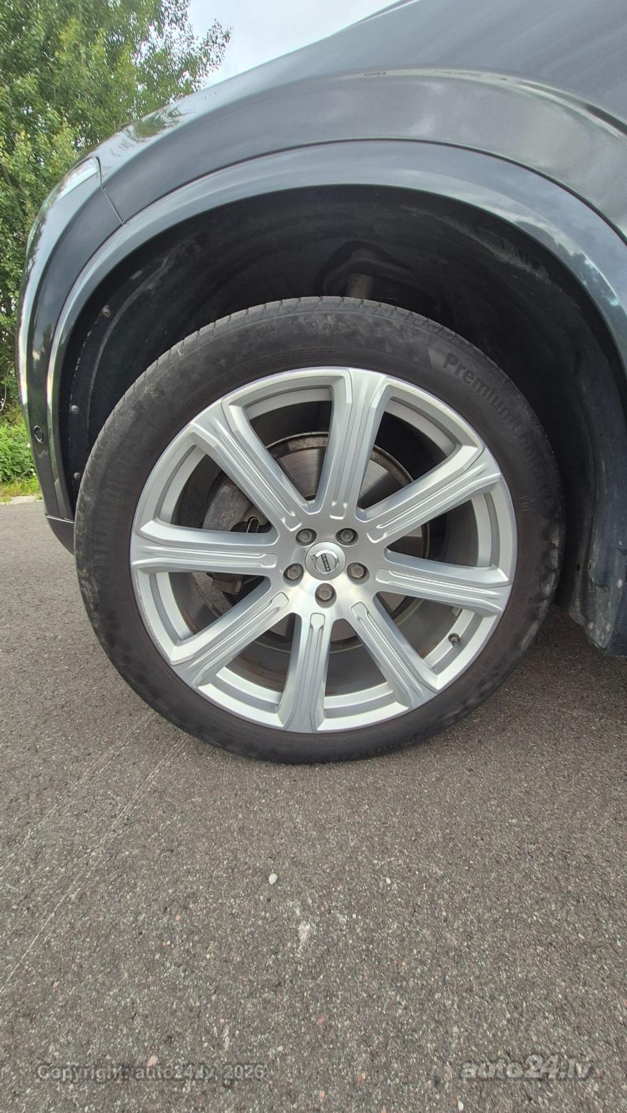 Grey Volvo XC90 2018 in Tallinn, with an engine capacity of 2.00 L and mileage of 190 thousand km for 29000 €, photo 22 on AUTOMOTO.COM.LV