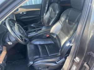 Grey Volvo XC90 2018 in Taurage, with an engine capacity of 1.97 L and mileage of 192 thousand km for 13900 €, photo 9 on AUTOMOTO.COM.LV