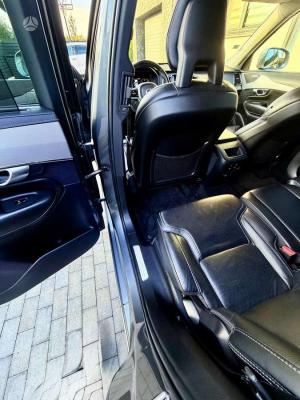 Pelēks Volvo XC90 2018 Kauņa, ar dzinēja tilpumu 1.97 L un nobraukumu 151 tūkst. km par 26900 €, foto 30 vietnē AUTOMOTO.COM.LV