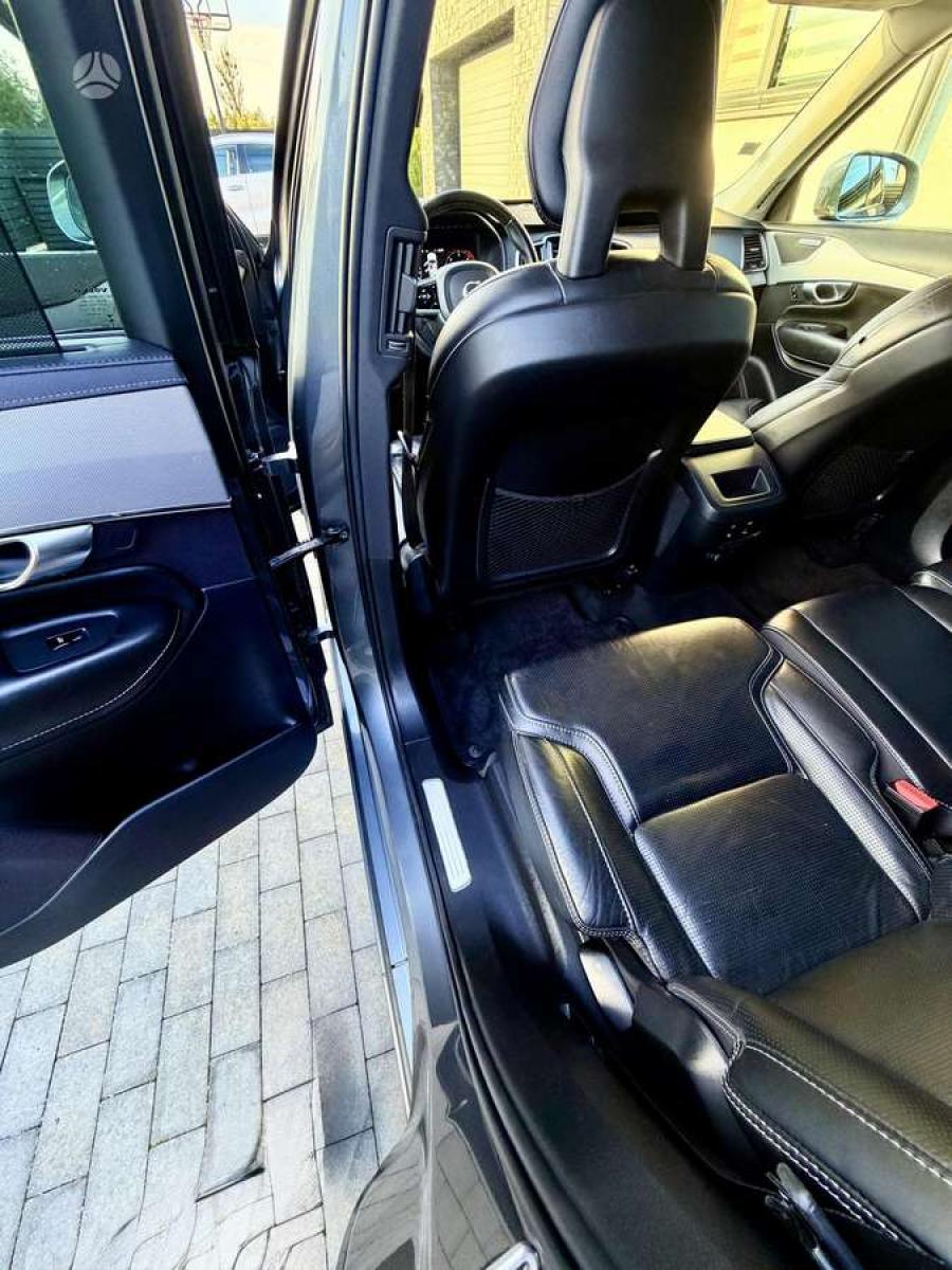 Pelēks Volvo XC90 2018 Kauņa, ar dzinēja tilpumu 1.97 L un nobraukumu 151 tūkst. km par 26900 €, foto 30 vietnē AUTOMOTO.COM.LV