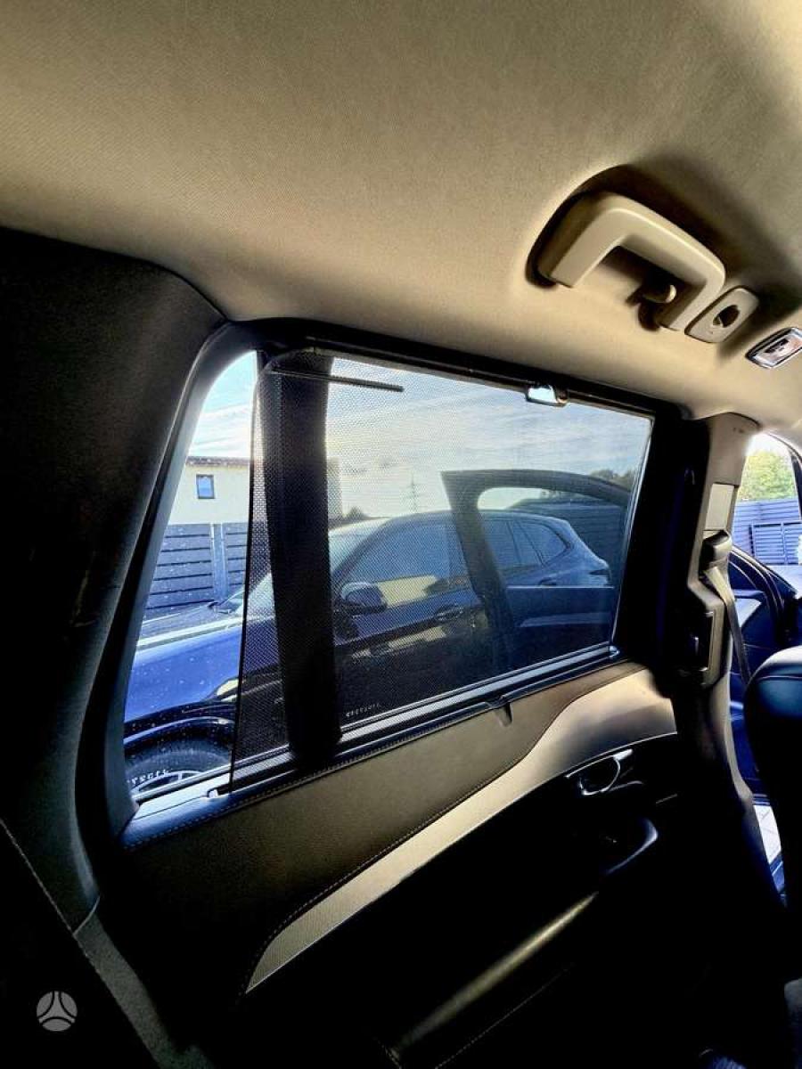 Pelēks Volvo XC90 2018 Kauņa, ar dzinēja tilpumu 1.97 L un nobraukumu 151 tūkst. km par 26900 €, foto 32 vietnē AUTOMOTO.COM.LV