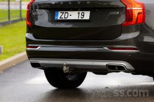 Grey Volvo XC90 2018 in Jelgava, with an engine capacity of 2.00 L and mileage of 238 thousand km for 21990 €, photo 8 on AUTOMOTO.COM.LV