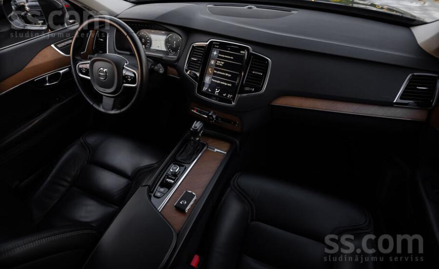 Grey Volvo XC90 2018 in Jelgava, with an engine capacity of 2.00 L and mileage of 238 thousand km for 21990 €, photo 16 on AUTOMOTO.COM.LV