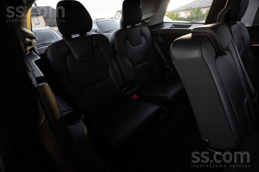 Grey Volvo XC90 2018 in Jelgava, with an engine capacity of 2.00 L and mileage of 238 thousand km for 21990 €, photo 20 on AUTOMOTO.COM.LV