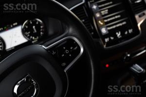 Grey Volvo XC90 2018 in Jelgava, with an engine capacity of 2.00 L and mileage of 238 thousand km for 21990 €, photo 24 on AUTOMOTO.COM.LV