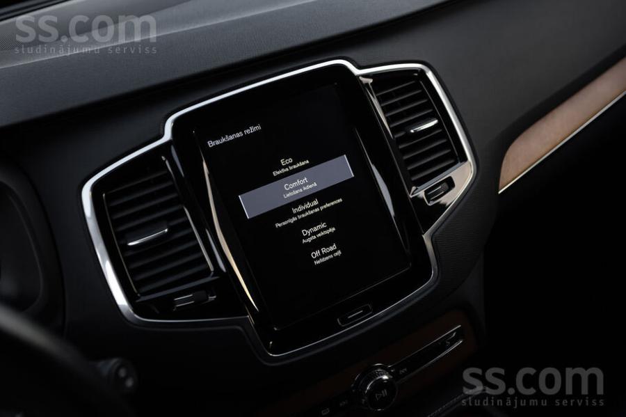 Grey Volvo XC90 2018 in Jelgava, with an engine capacity of 2.00 L and mileage of 238 thousand km for 21990 €, photo 26 on AUTOMOTO.COM.LV