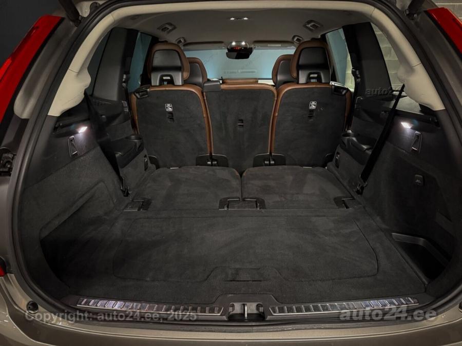 Pelēks Volvo XC90 2019 Tallina, ar dzinēja tilpumu 2.00 L un nobraukumu 94 tūkst. km par 34499 €, foto 11 vietnē AUTOMOTO.COM.LV