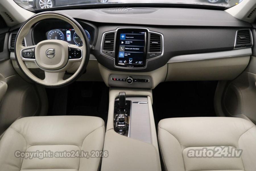 Grey Volvo XC90 2019 in Tallinn, with an engine capacity of 2.00 L and mileage of 173 thousand km for 34900 €, photo 7 on AUTOMOTO.COM.LV