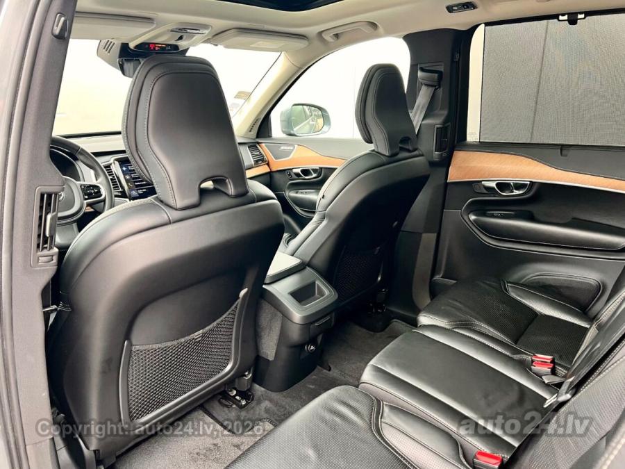 Grey Volvo XC90 2019 in Tallinn, with an engine capacity of 2.00 L and mileage of 172 thousand km for 28500 €, photo 10 on AUTOMOTO.COM.LV