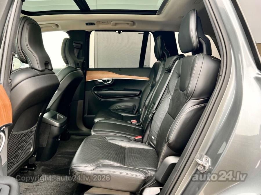 Grey Volvo XC90 2019 in Tallinn, with an engine capacity of 2.00 L and mileage of 172 thousand km for 28500 €, photo 11 on AUTOMOTO.COM.LV