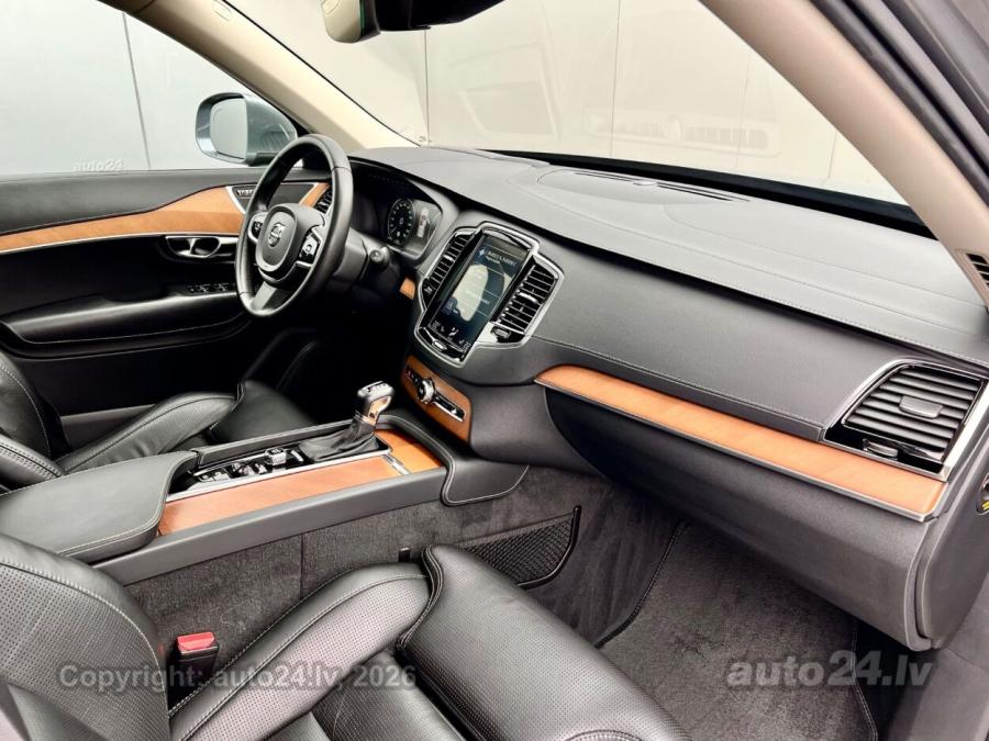 Grey Volvo XC90 2019 in Tallinn, with an engine capacity of 2.00 L and mileage of 172 thousand km for 28500 €, photo 12 on AUTOMOTO.COM.LV
