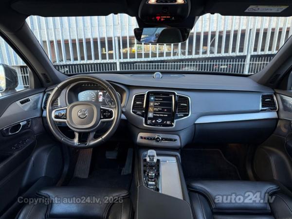 Grey Volvo XC90 2019 in Tallinn, with an engine capacity of 2.00 L and mileage of 157 thousand km for 33490 €, photo 9 on AUTOMOTO.COM.LV